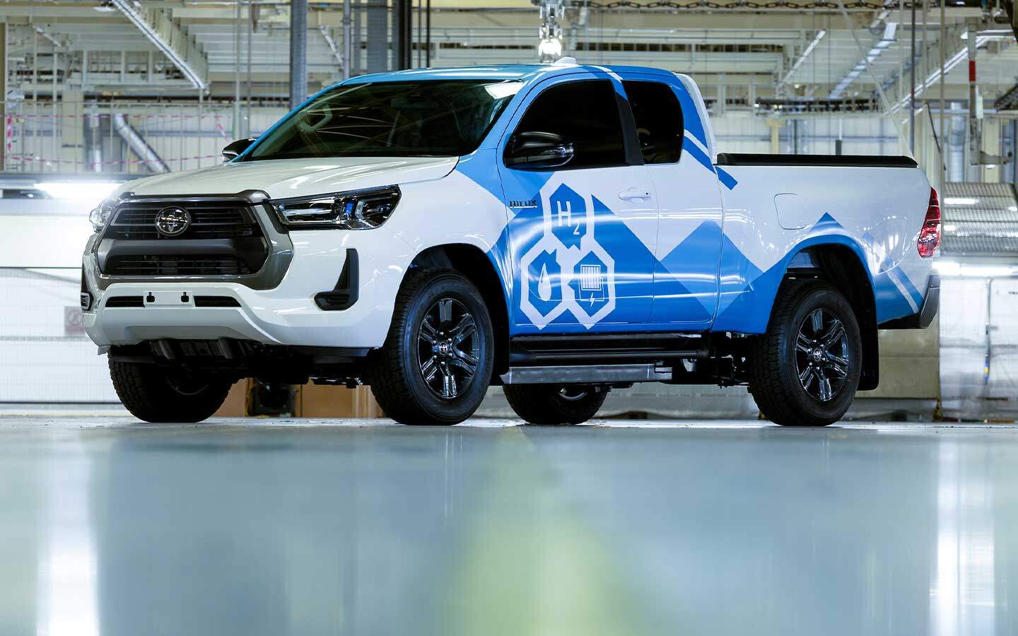 Toyota's new hydrogen fuel cell Hilux prototype drives the way to a 100 ...