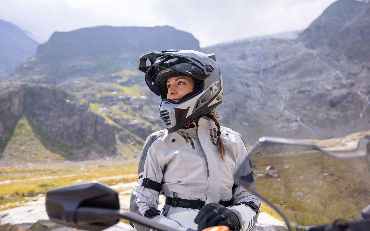 KLIM - Altitude Touring Suit. Designed by women for women - overland-europe